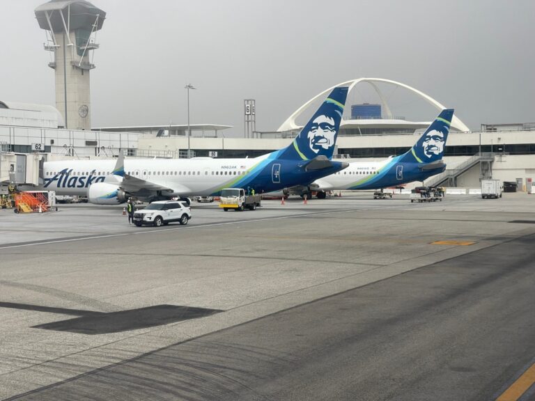 Alaska Airlines Mileage Plan: How to earn and redeem miles - Travelzuma